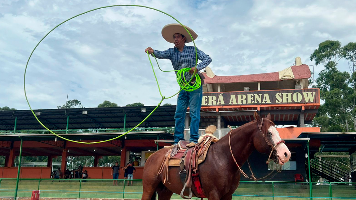 Rodeio Crioulo Internacional do Caverá inicia com espetáculo de laço e ...